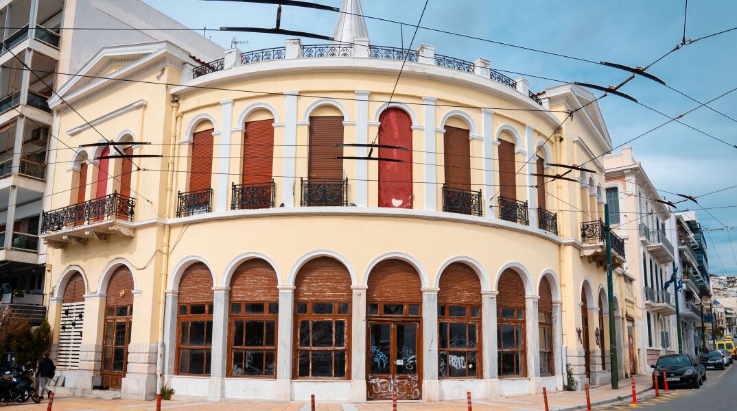 Η ιστορία μιας από τις εξοχικές κατοικίες που έχτισε ο Τσίλερ στην ...