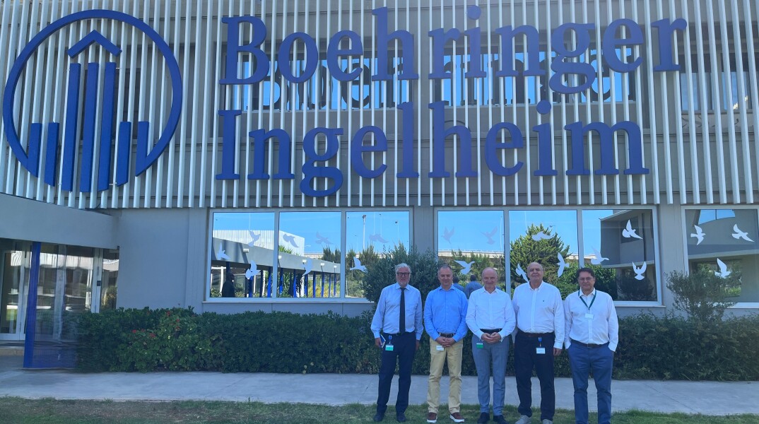 Την Boehringer Ingelheim Ελλάς επισκέφθηκε ο Γερμανός πρέσβης | Athens Voice