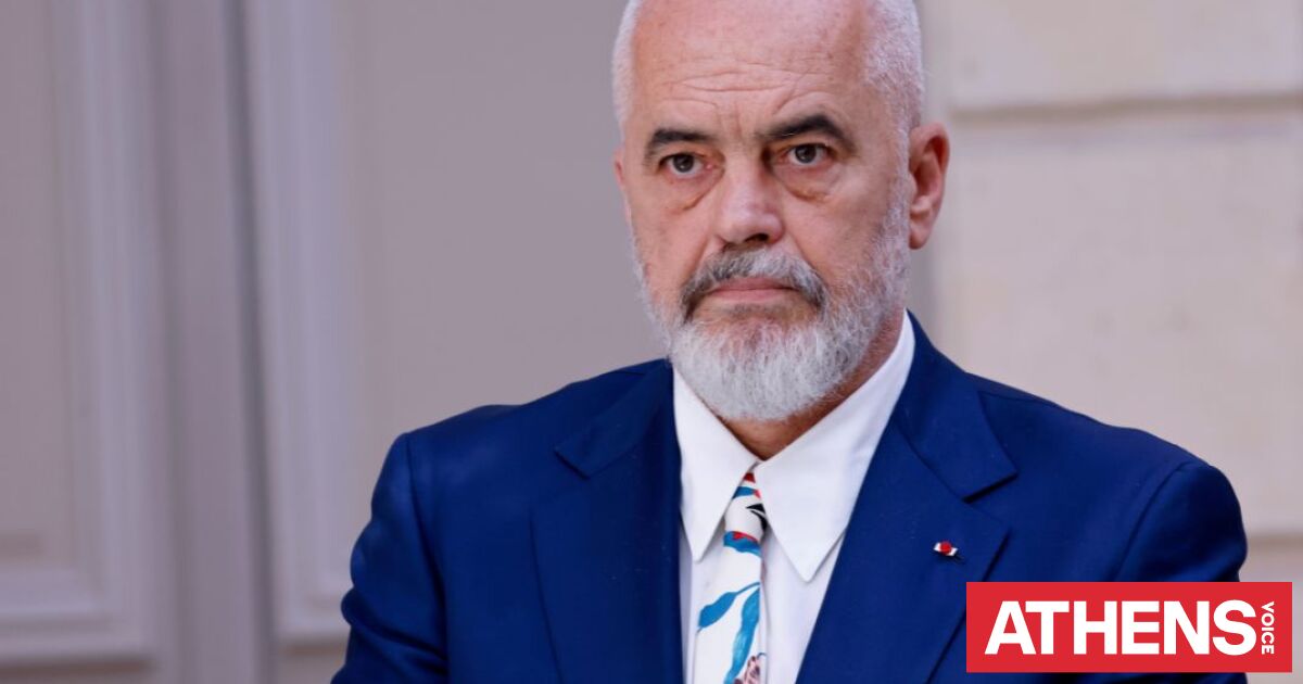 Εντι Ράμα: Στο Γαλάτσι, στο Christmas Theater, η ομιλία του | Athens Voice