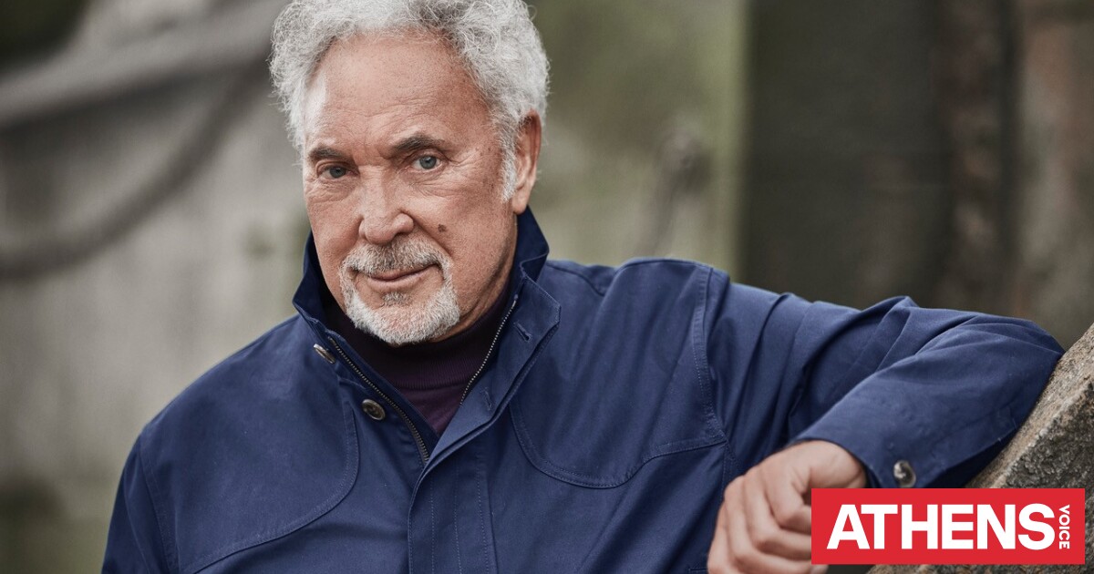 O Tom Jones στα 80 του τραγουδά ιστορίες από τη ζωή του | Athens Voice