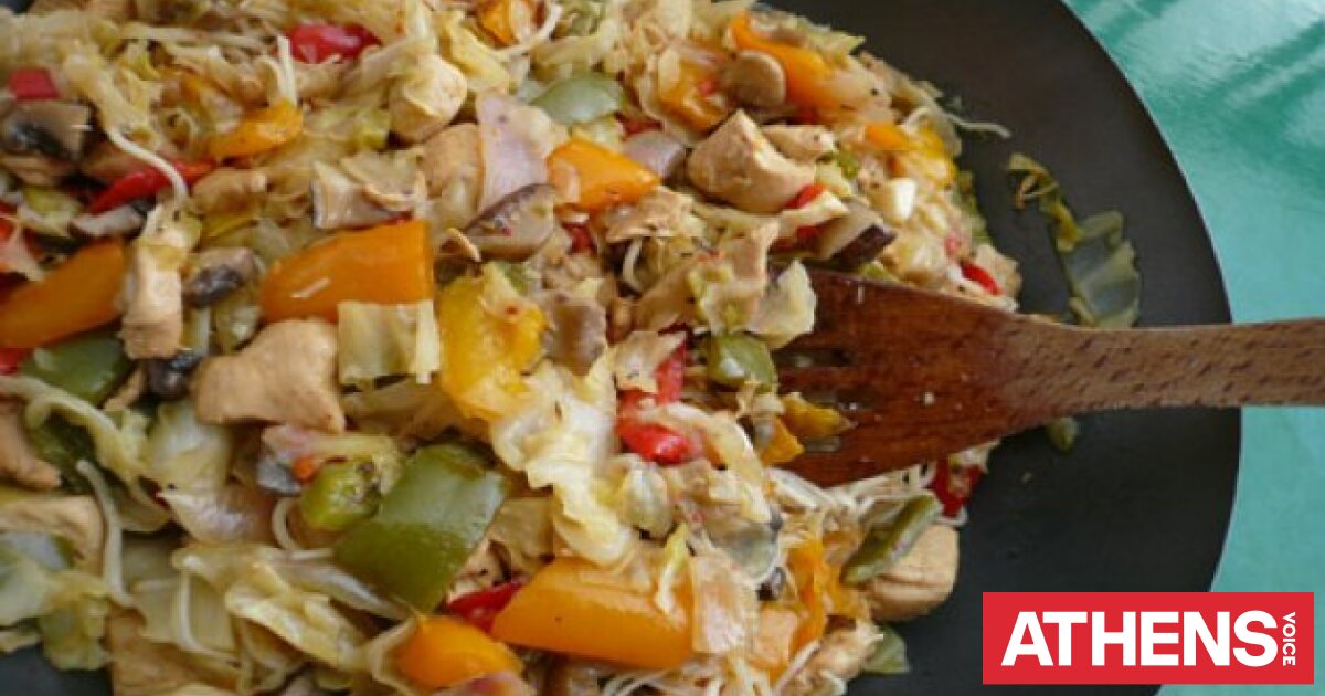 Noodles με κοτόπουλο και λαχανικά | Athens Voice