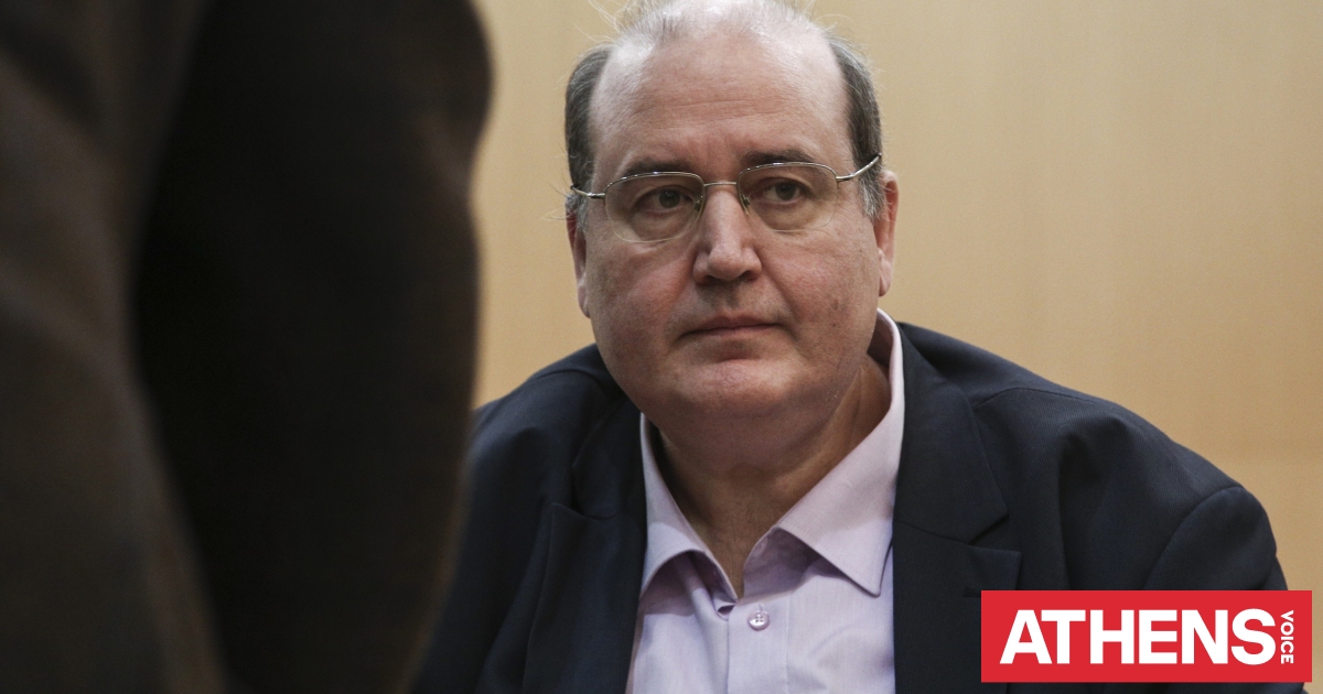 Νίκος Φίλης στην ATHENS VOICE: «Η δημοκρατία δεν κινδυνεύει από διλήμματα»