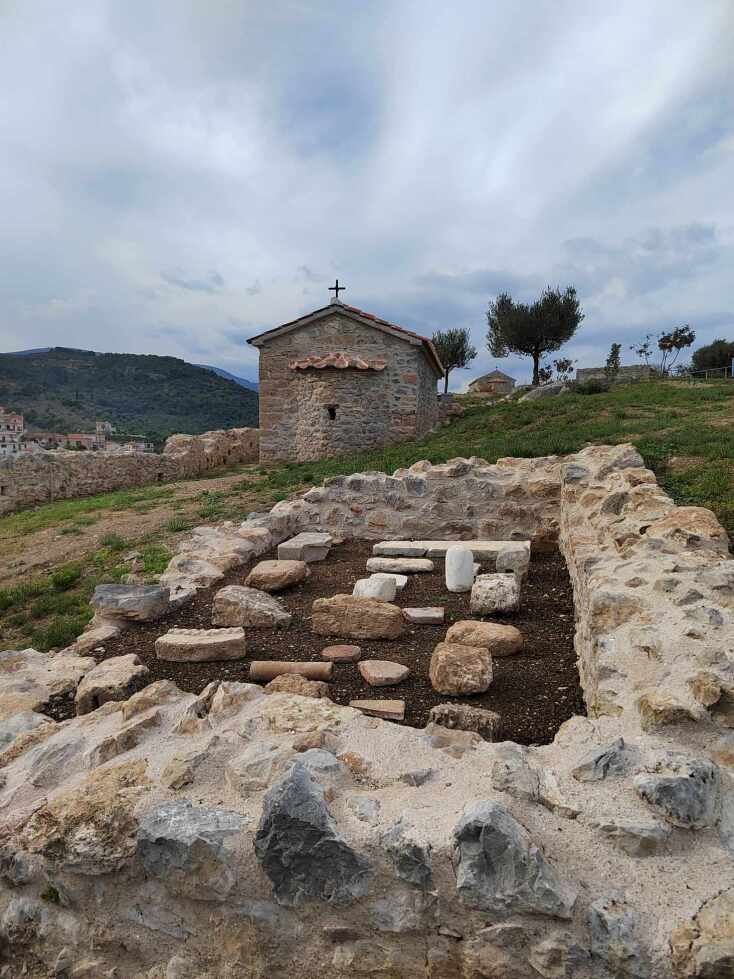 Νέα Επίδαυρος: Ανακαινίστηκε το Μεσαιωνικό Κάστρο | Athens Voice