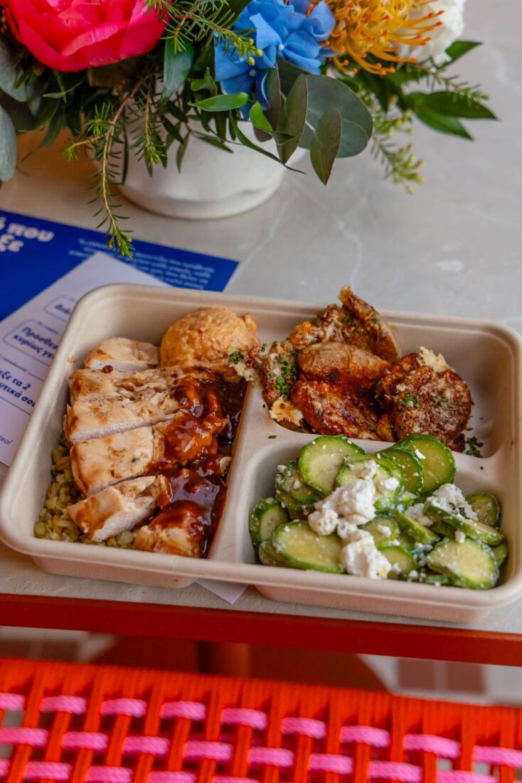 “Dina’s eat real”: Η Ντίνα Νικολάου μόλις άνοιξε ένα γκουρμέ, υγιεινό ...